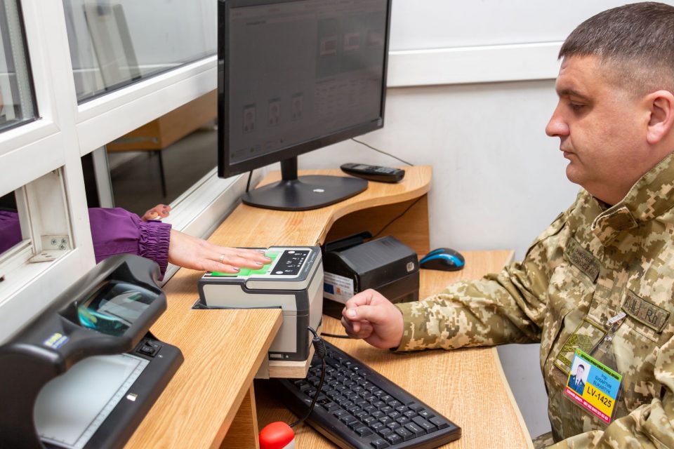 Biometrics for National Identity Registers | Innovatrics